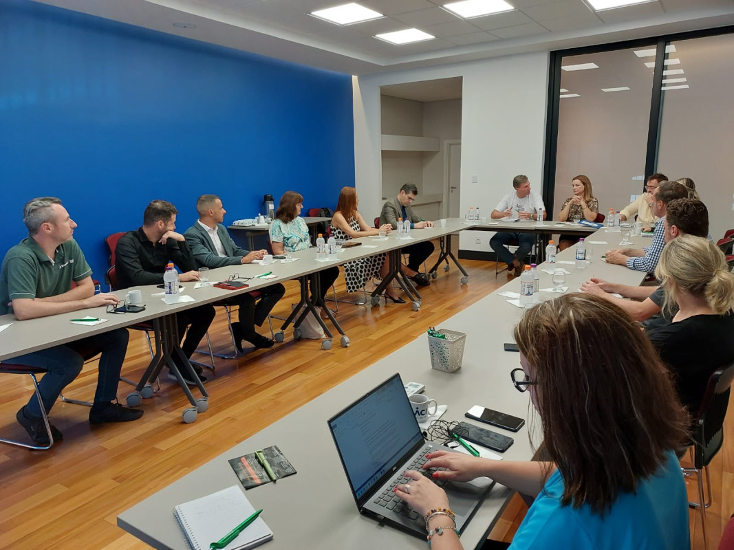 Grupo define ações para monumento em homenagem aos 200 anos da ...